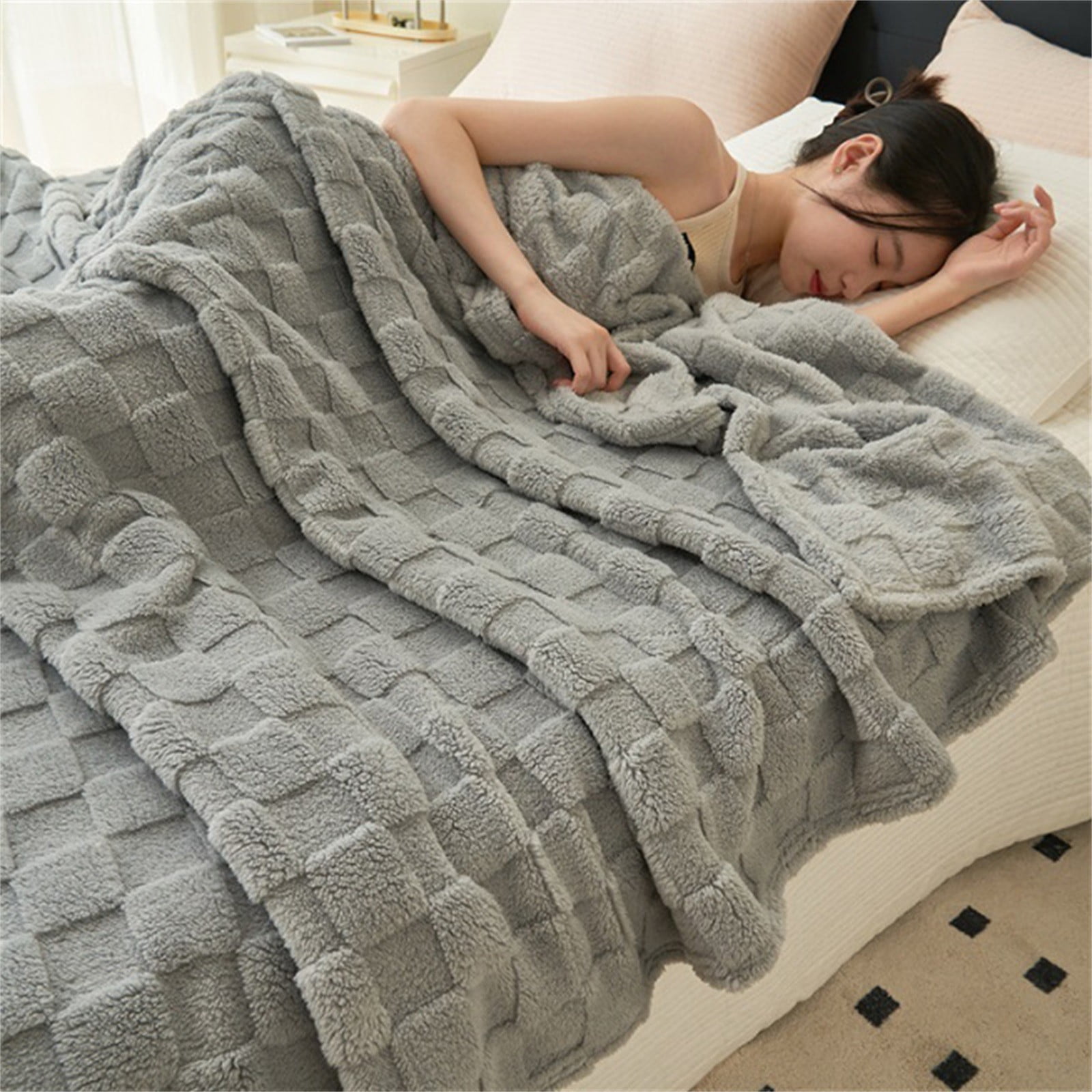 Gold Fleece Blanket Soft Cozy Throw Blanket Plush Checker Pattern Warm ...