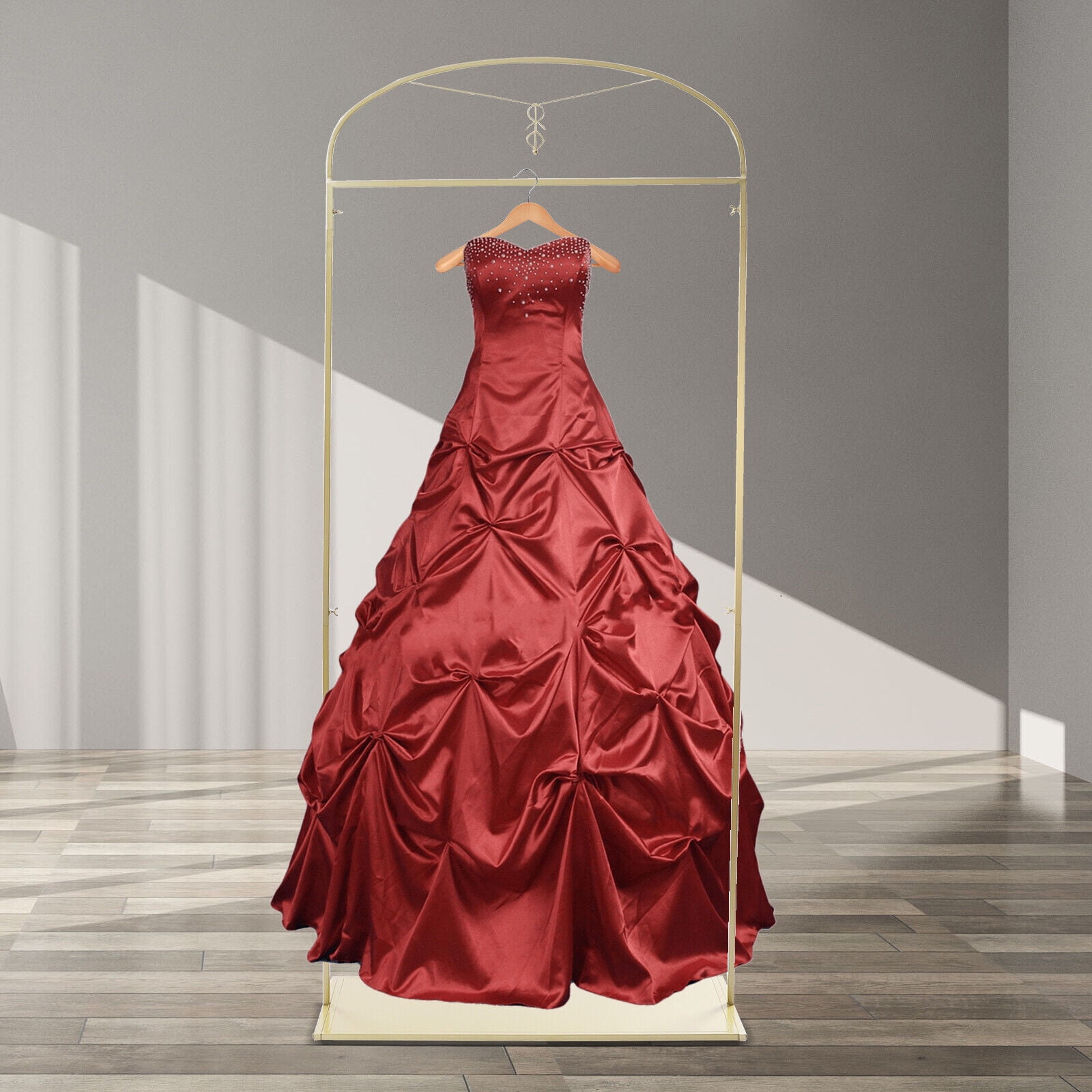 Gold Garment Rack Metal Freestanding Garment Rack Wedding Dress Display ...