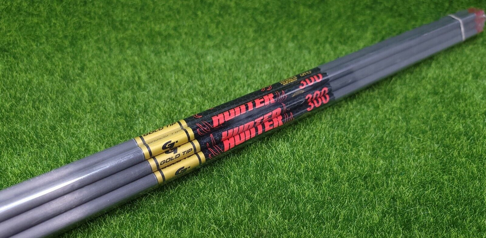 Gold Tip Hunter 300 Raw Unfletched Shafts w/ Inserts/Knocks, 12 Pack ...