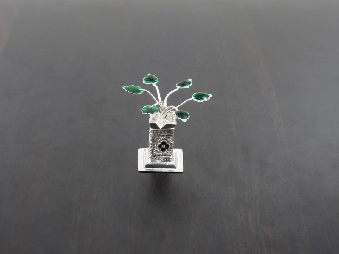 GoldGiftIdeas Pure Silver Calcutta Tulsi Plant for Gift, Silver Tulsi ...