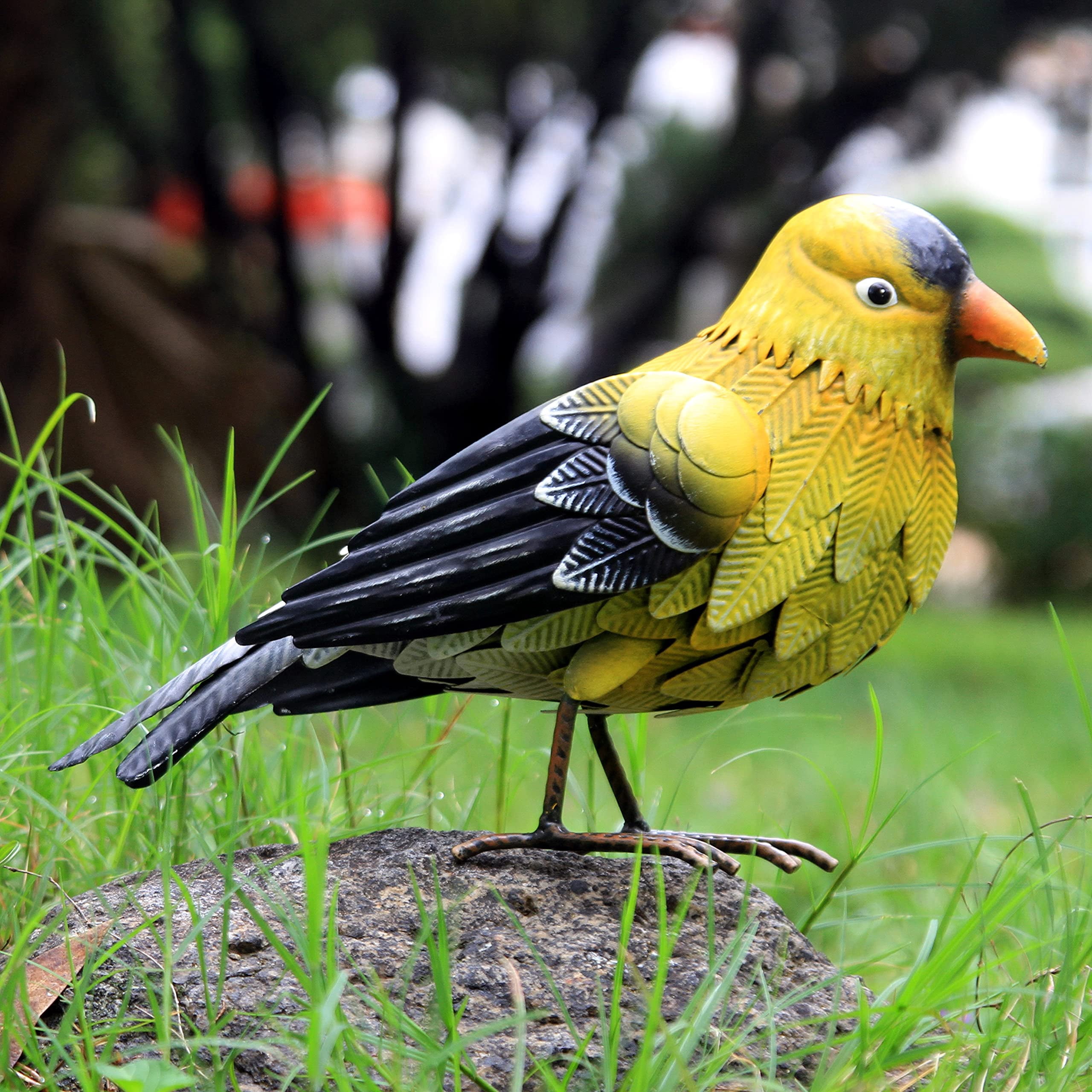 Goldfinch Bird Garden Decor OIF8 - Large Metal Yellow Bird Decoration ...