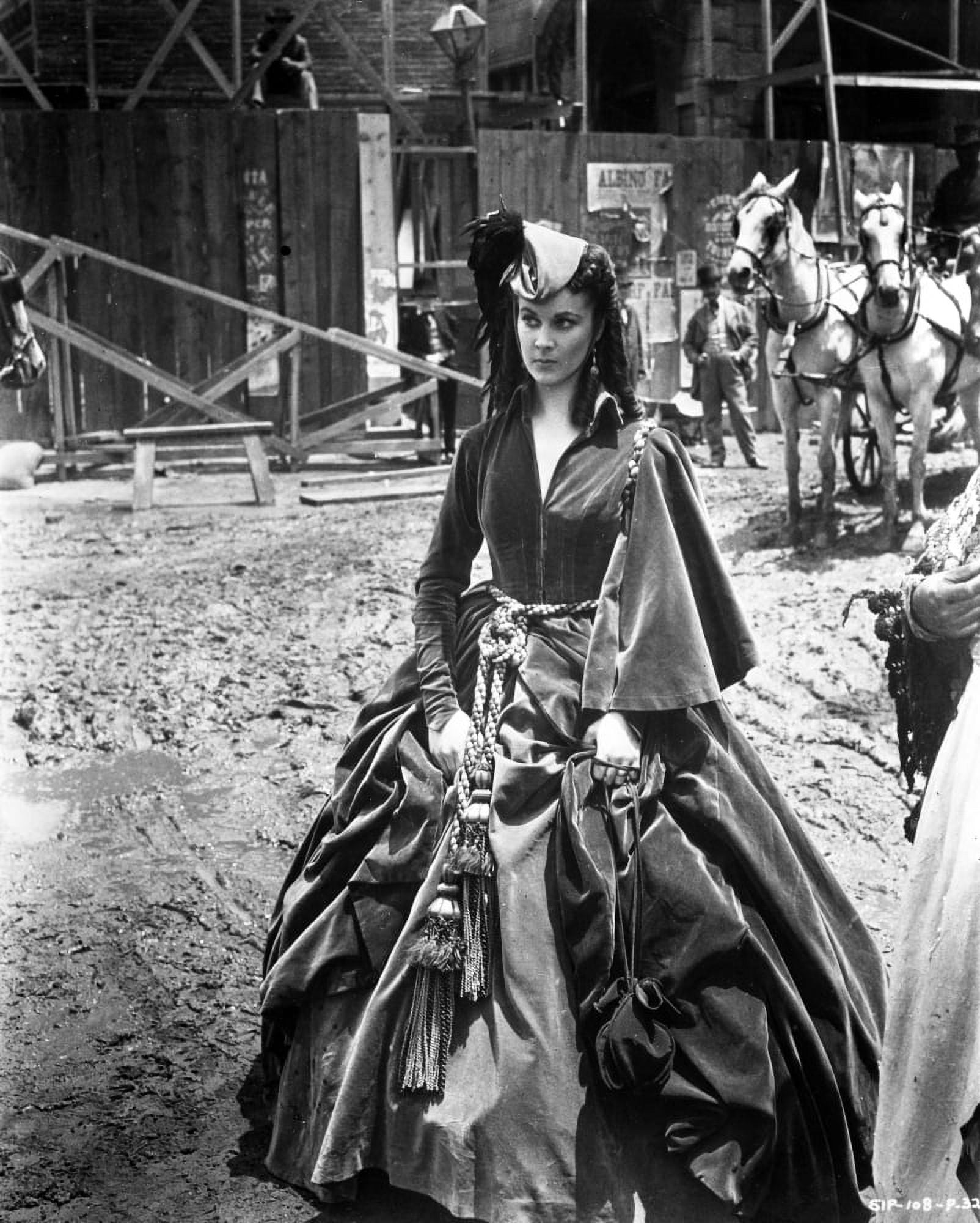 Gone With The Wind Lady wearing Black Gown with Hat Photo Print (8 x 10 ...