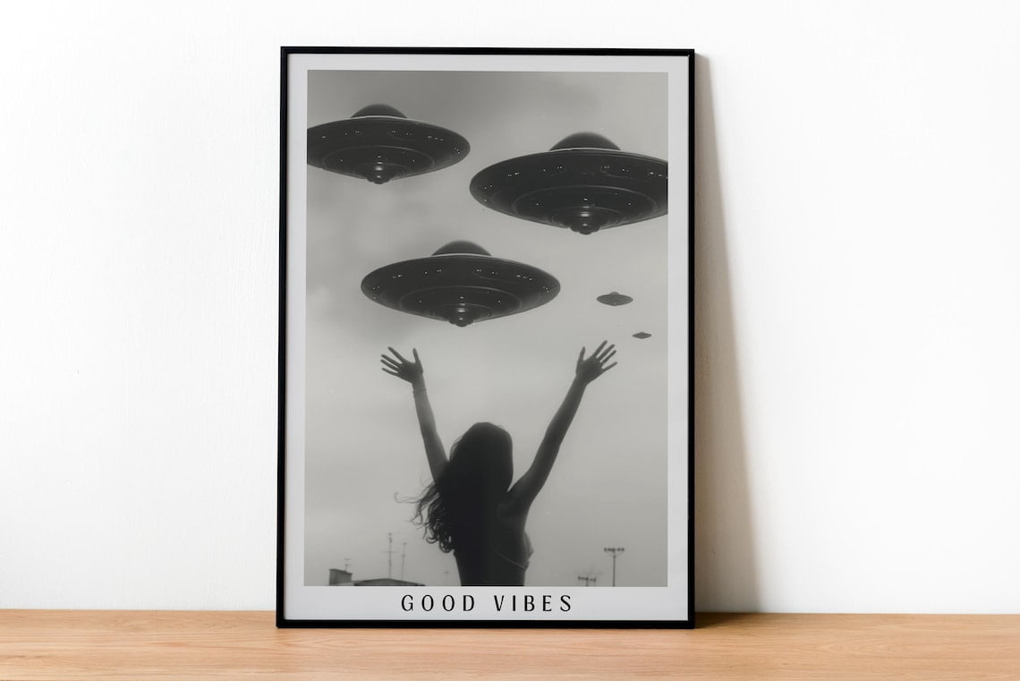 Good Vibes UFO Girly Wall Art, Stretched Canvas Size 8x12 - Walmart.com