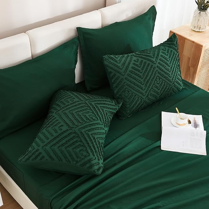 Gorgeous 7-Piece Extra-Large Bed Set in Deep Emerald Green ...