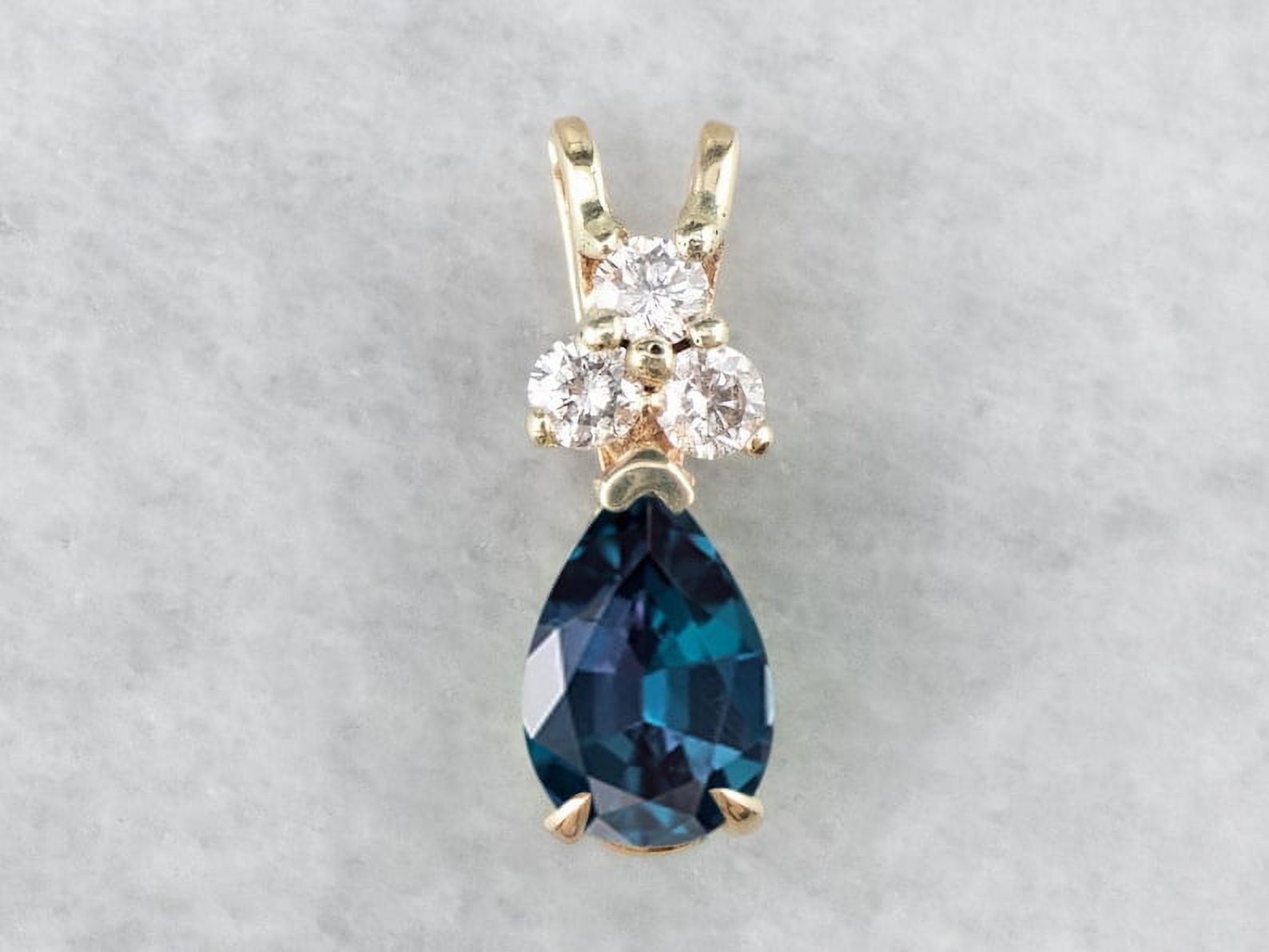 Gorgeous Alexandrite 925 Sterling Silver Solitaire Pendant Necklace ...