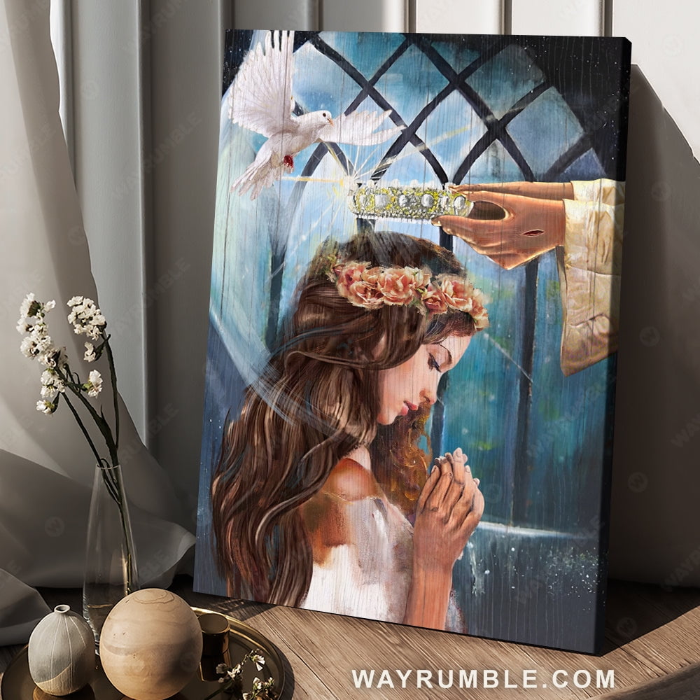 Gorgeous crown, Pretty flower wreath, Holy spirit dove, Beautiful queen ...