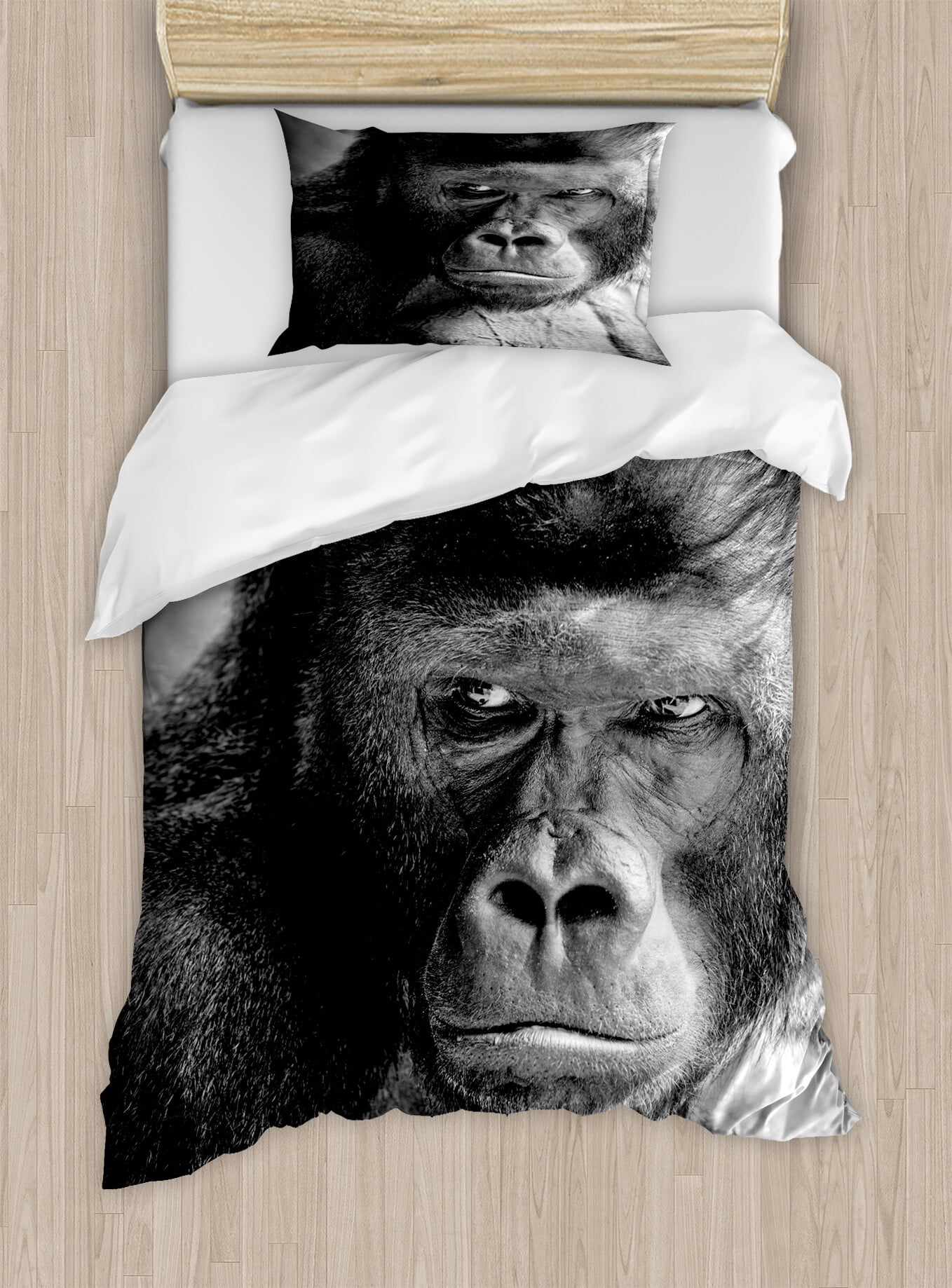 Gorilla Duvet Cover Set, Picturesque of a Grumpy Ape Portrait in ...