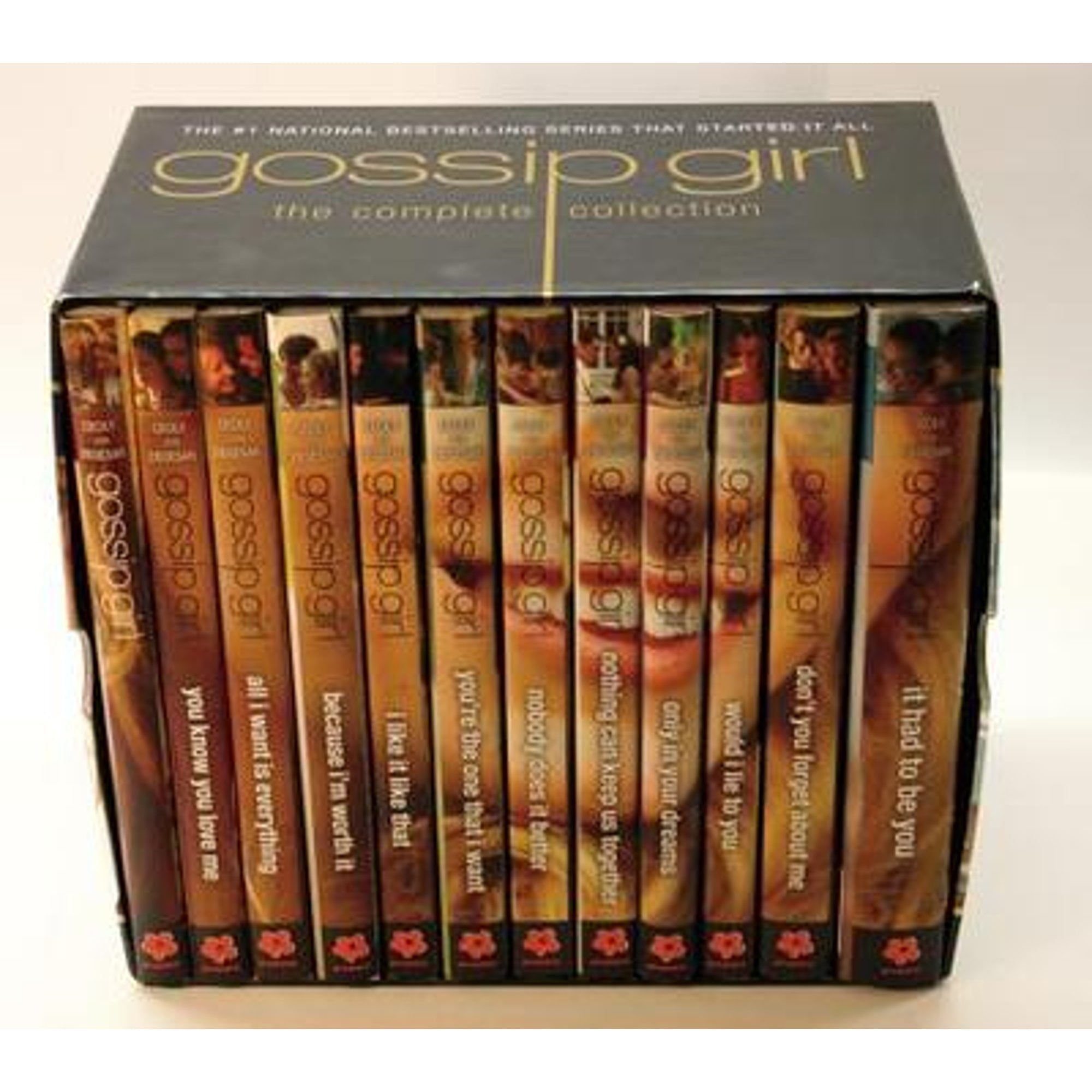 Pre-Owned Gossip Girl The Complete Collection: A Gossip Girl Novel ...