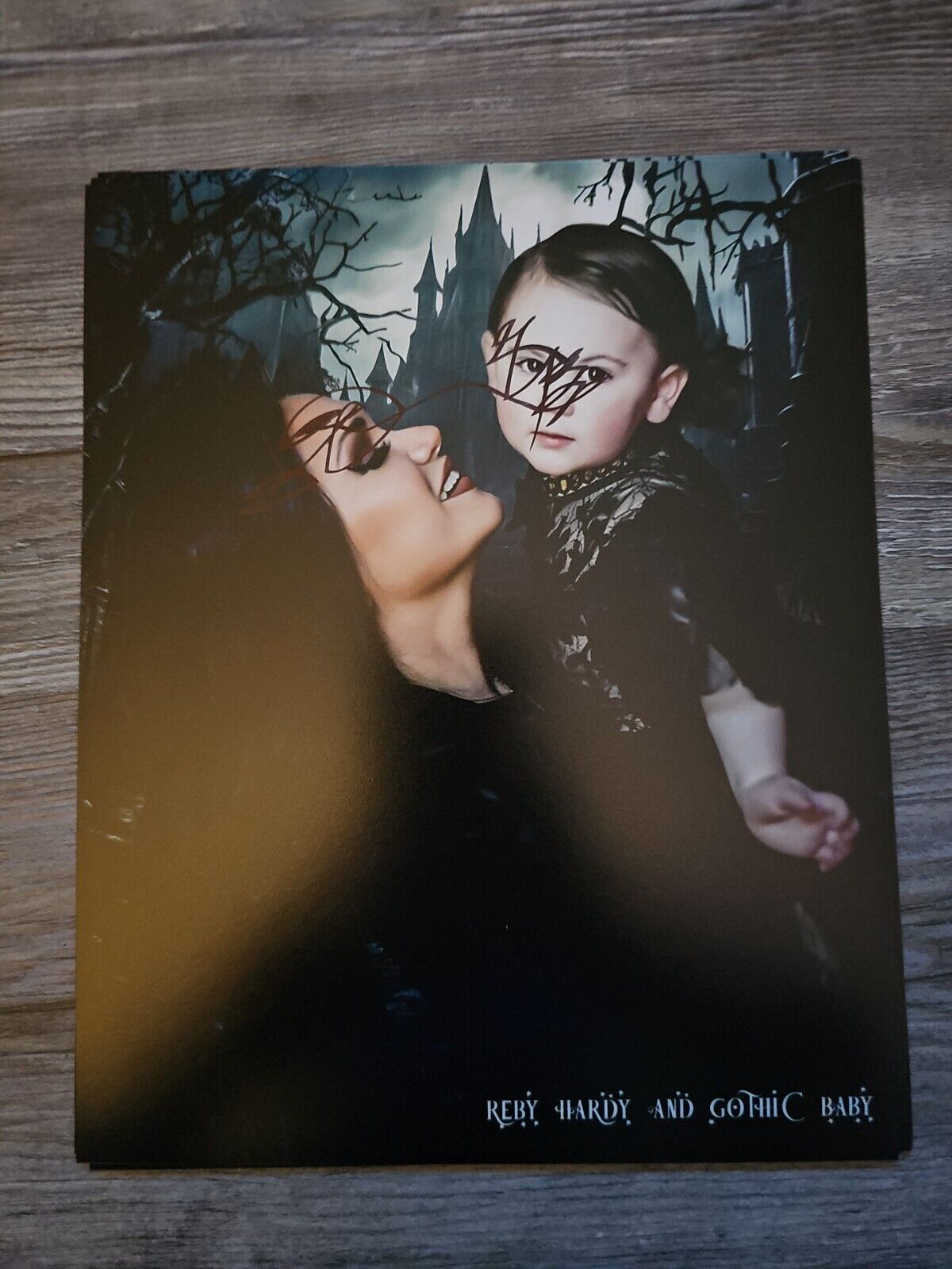 Gothic BABY HARDY REBY MATT signature 8x10 COA - Walmart.com