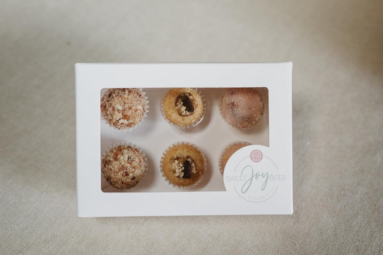 Gourmet Brigadeiro Chocolate - Gift Box - Turtle Cheesecake, Lemon ...