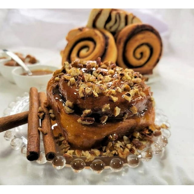 Gourmet Pecan Caramel Sticky Buns Jumbo Cinnamon Rolls-Pack of 6 ...