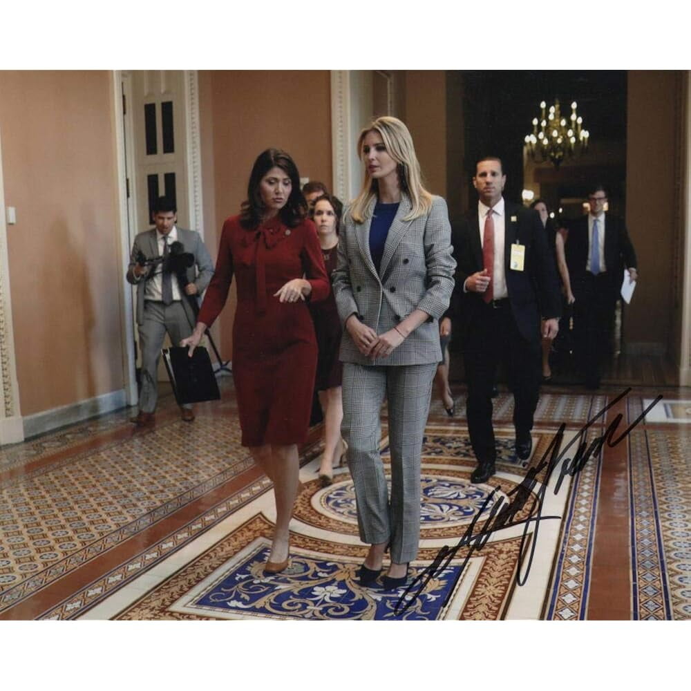 Governor Kristi Noem Signed Autograph 8X10 Photo H South Dakota ...