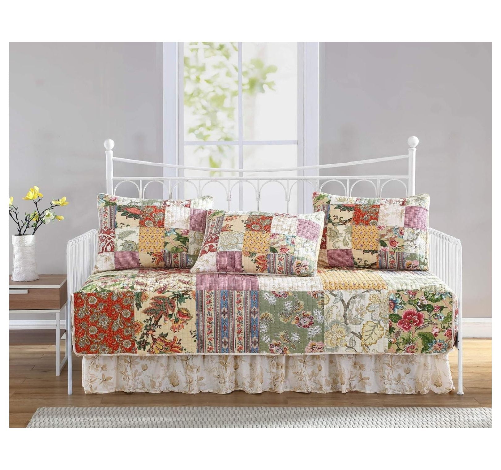 GpLuMy Delaney 5-Piece Floral Patchwork Daybed Cover Set, Pre-Washed ...