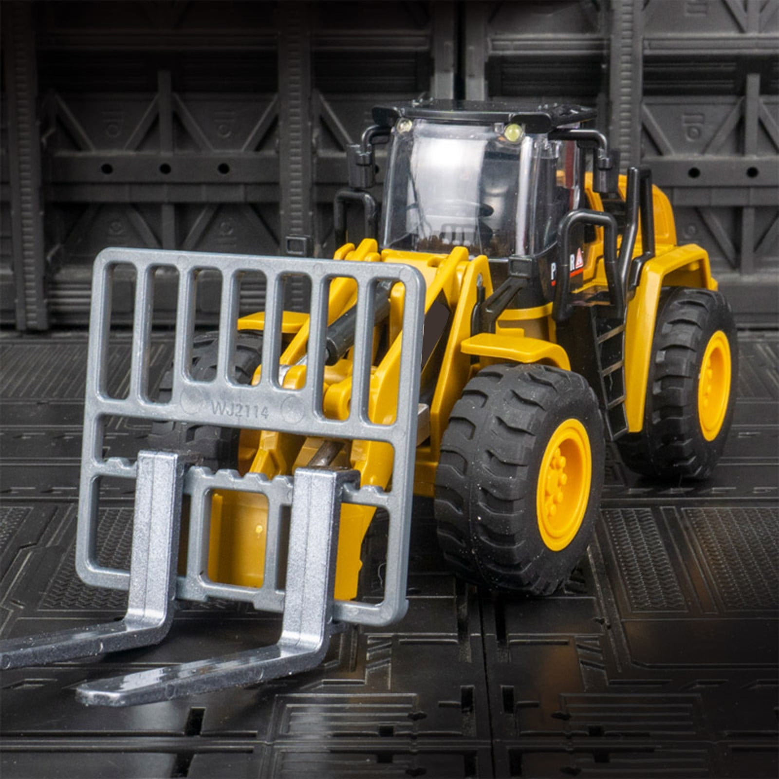 Gqtwoy Mini Die Cast Car Set 1/50 Scale Alloy Construction Trucks ...