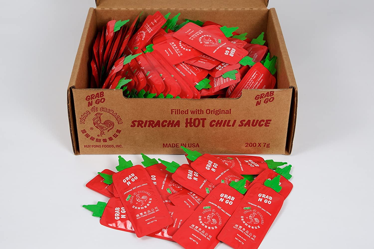 Grab N Go Huy Fong Sriracha Hot Chili Sauce Packets (200 Pack ...