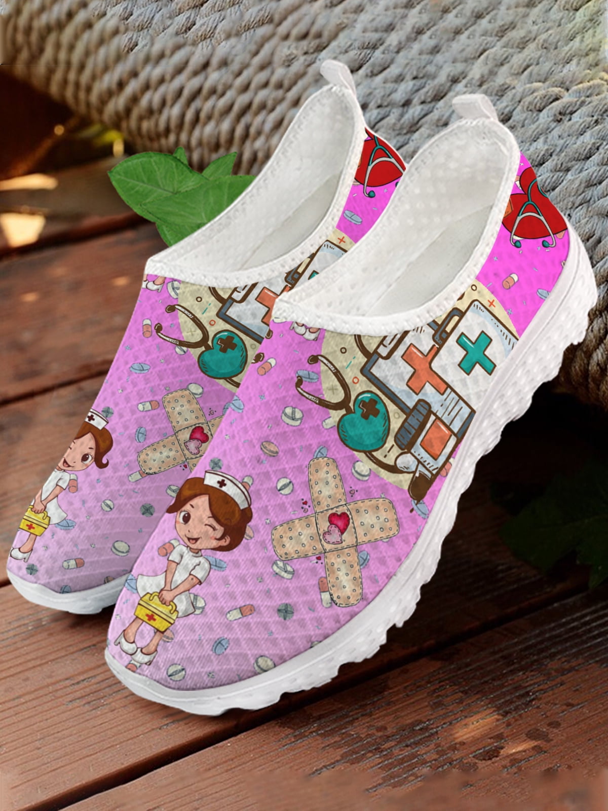 Gradient Women's Nursing Shoes Cute Cartoon Nurse Doctor Medical Print ...
