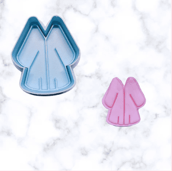 Graduation Gown cookie cutter and cake pop embosser 2IN ONE - Walmart.com