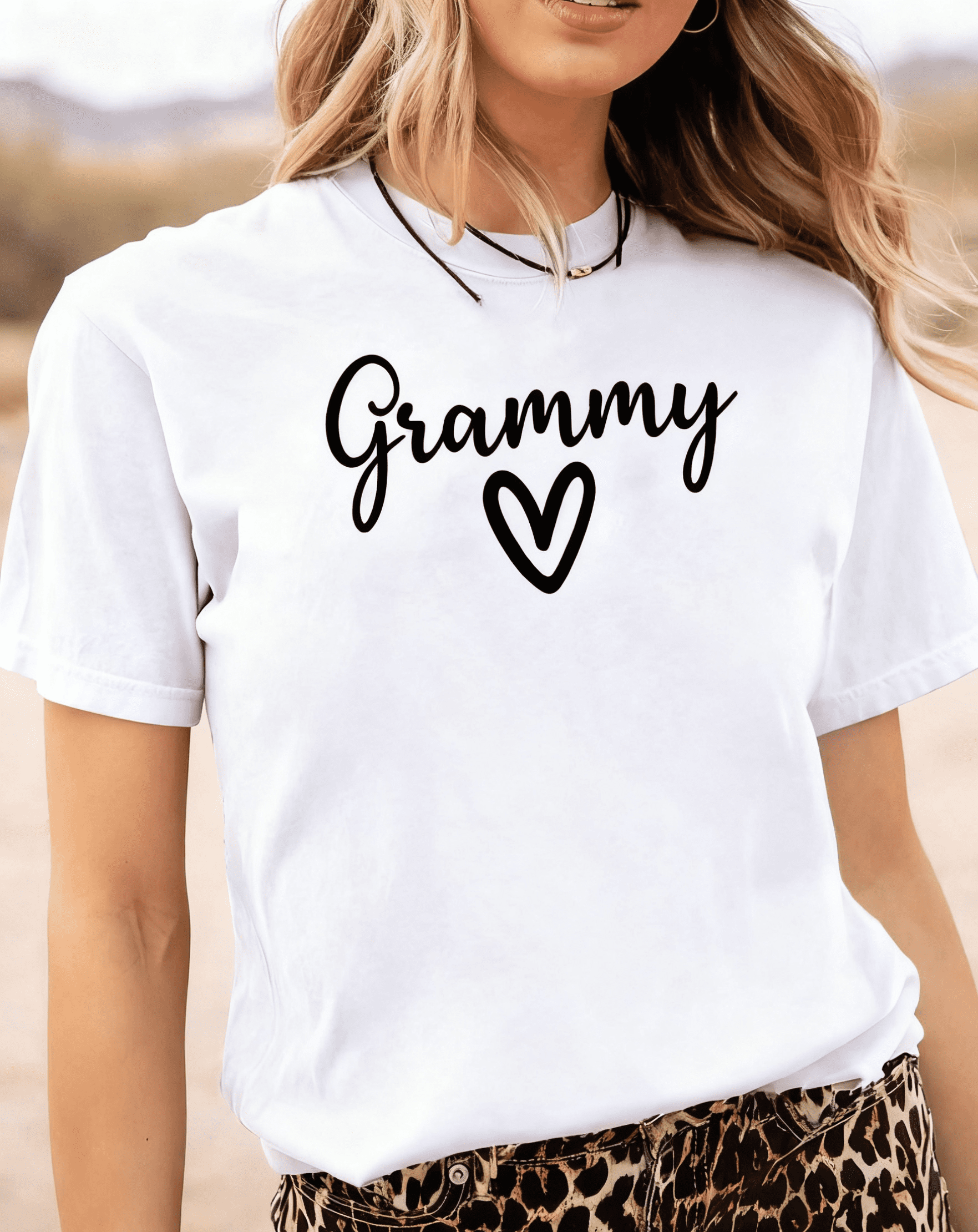 Grammy With Heart Outline On Gradient Background Womens Tshirt Grey ...