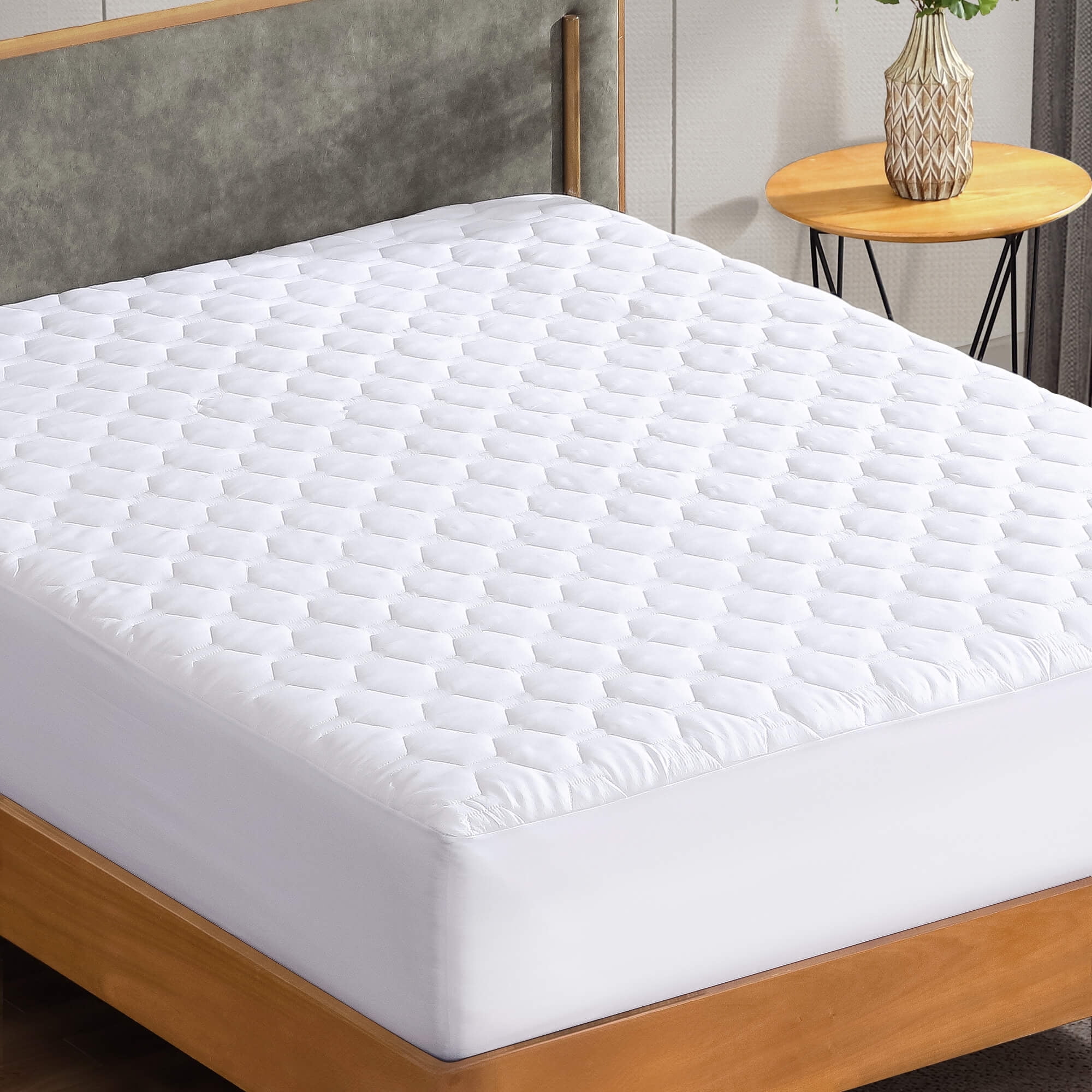 "Full XL Hypoallergenic Mattress Pad - Soft Polyester, 152 Count Thread ...