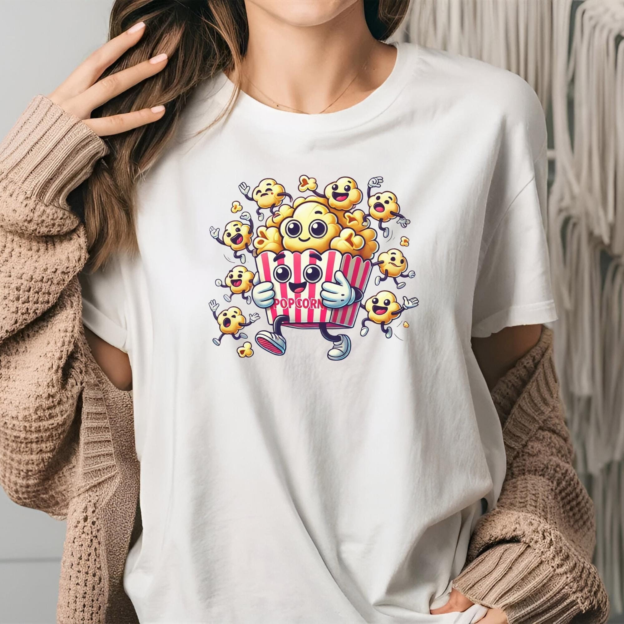 Graphic tshirte, Funny Popcorn Lover Unisex Tee - Casual Movie Night ...