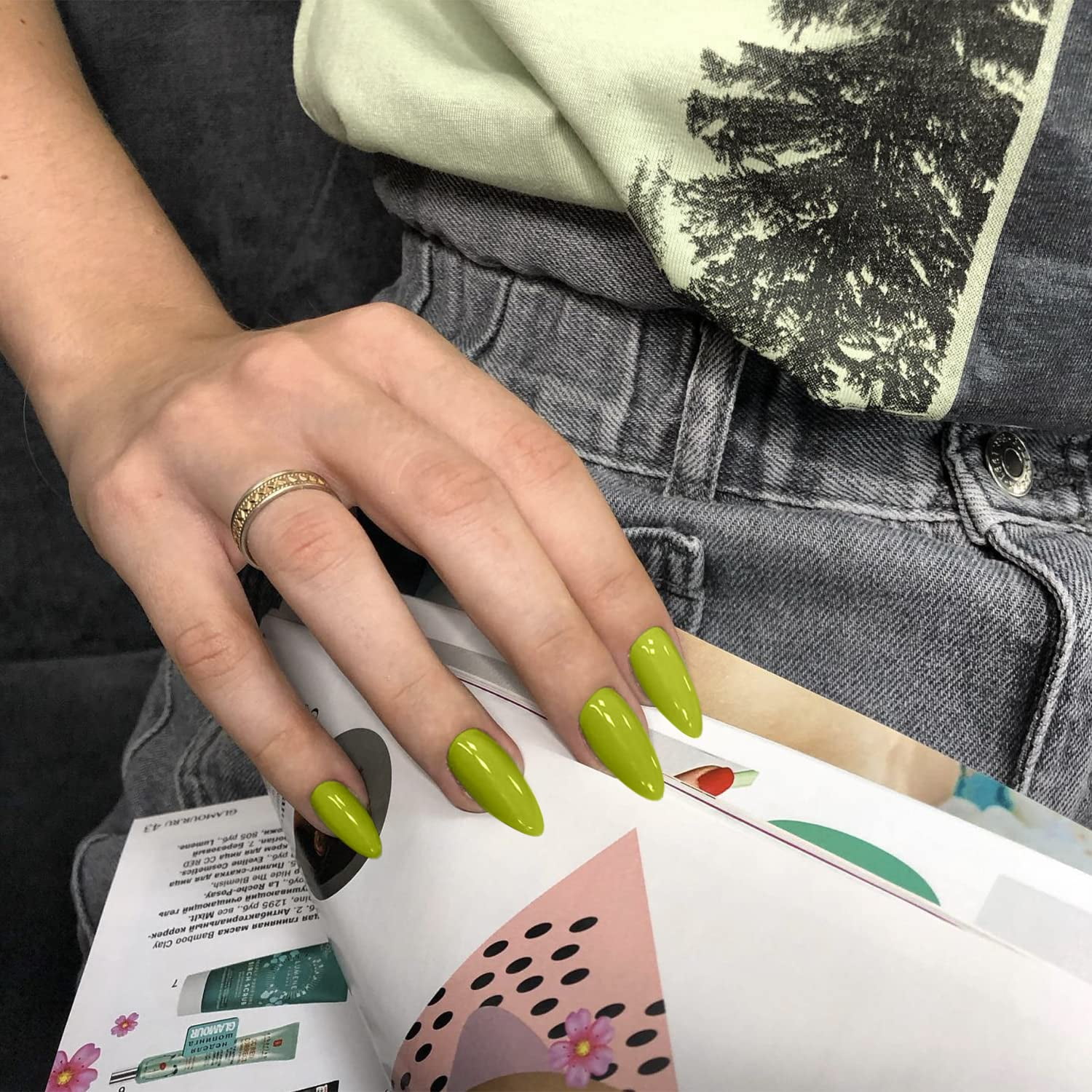Grass Green Summer Medium Length Press on Nails Almond Shaped, Neutral ... Grass Green Summer Medium Length Press on Nails Almond Shaped, Neutral ...