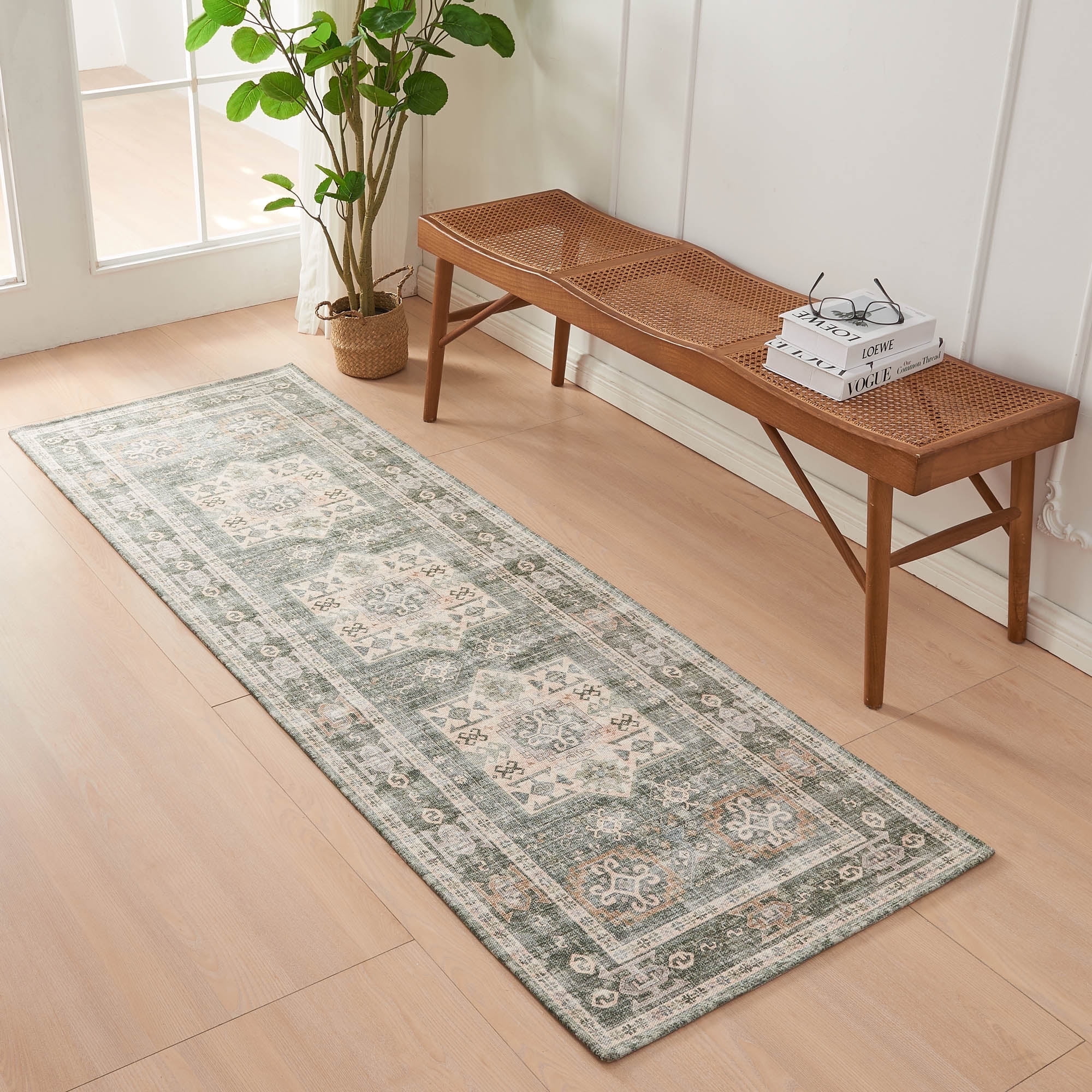 Great Bay Home Vintage Distressed Machine Washable 2'4" x 7' Runner Rug ...