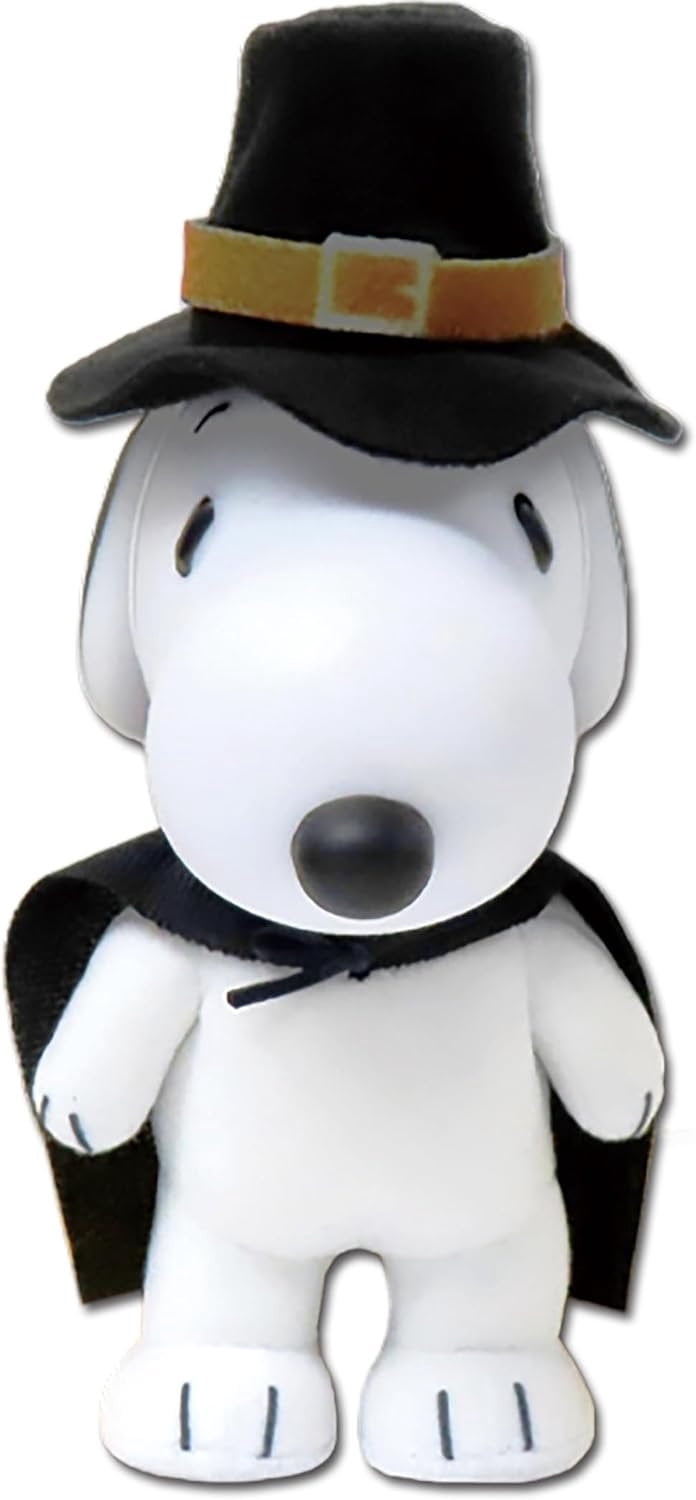 Great Eastern Entertainment Peanuts: Snoopy Thanksgiving Figure Key Ver ...