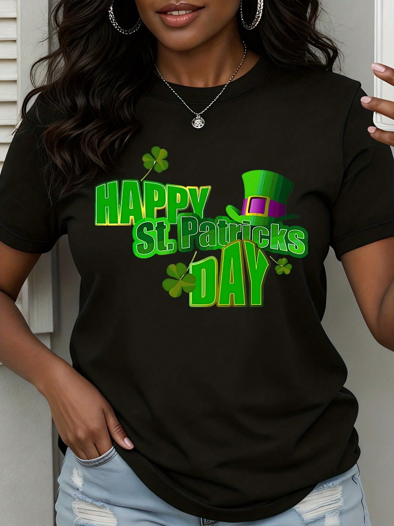 Green Clover Irish Holiday Graphic Women Short Sleeve Casual T-Shirt ...