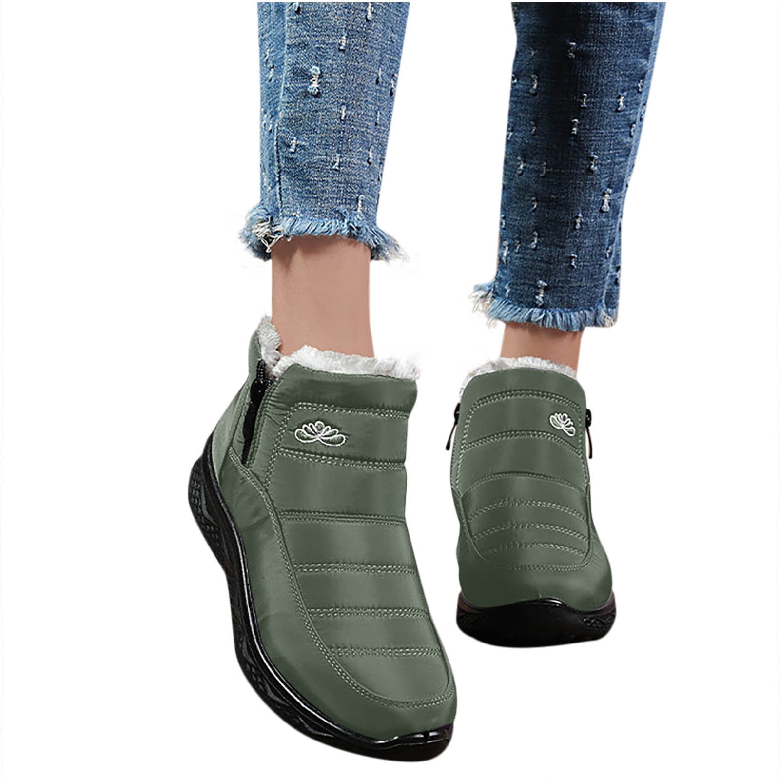 Green Female Snow Boots With Plush Lining And Round Toe For Maximum ...