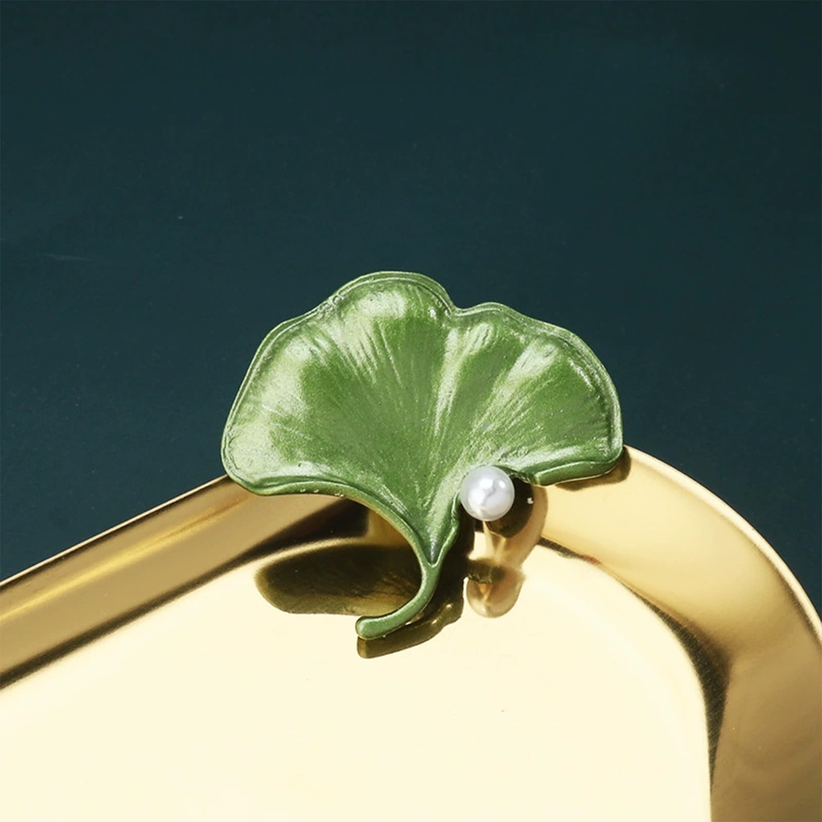 Green Flower Brooch Pin | Alloy Pearl Pendant 2-in-1 | Elegant Green ...