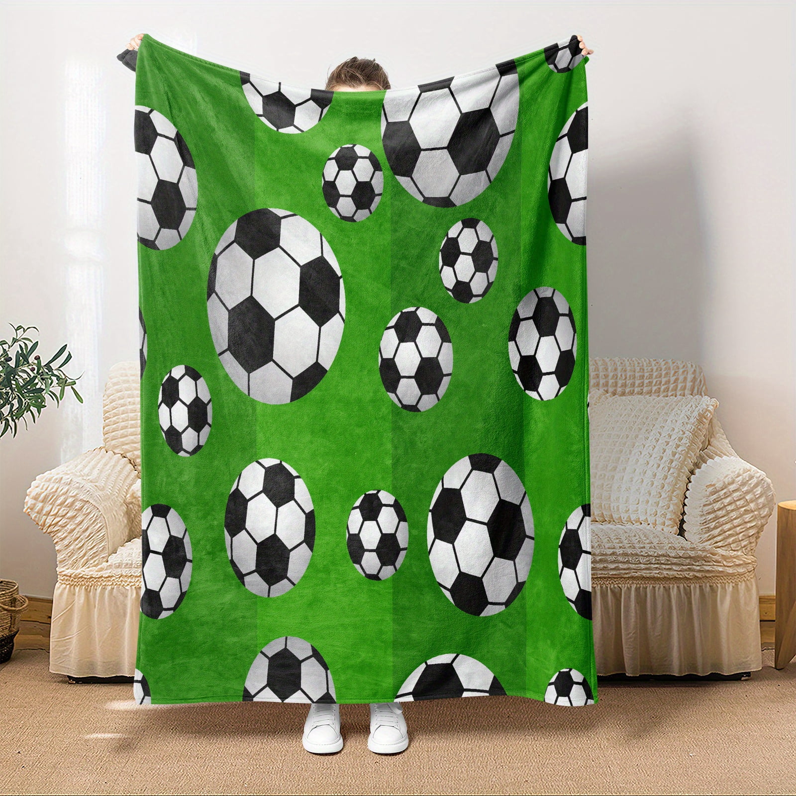 Green Football Flannel Throw Blanket – Soft, Cozy Gift for Sports Fans ...