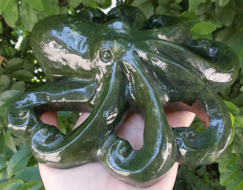 Green Jade Octopus Detailed Carving, Crystal healing Fish Animal Squid ...