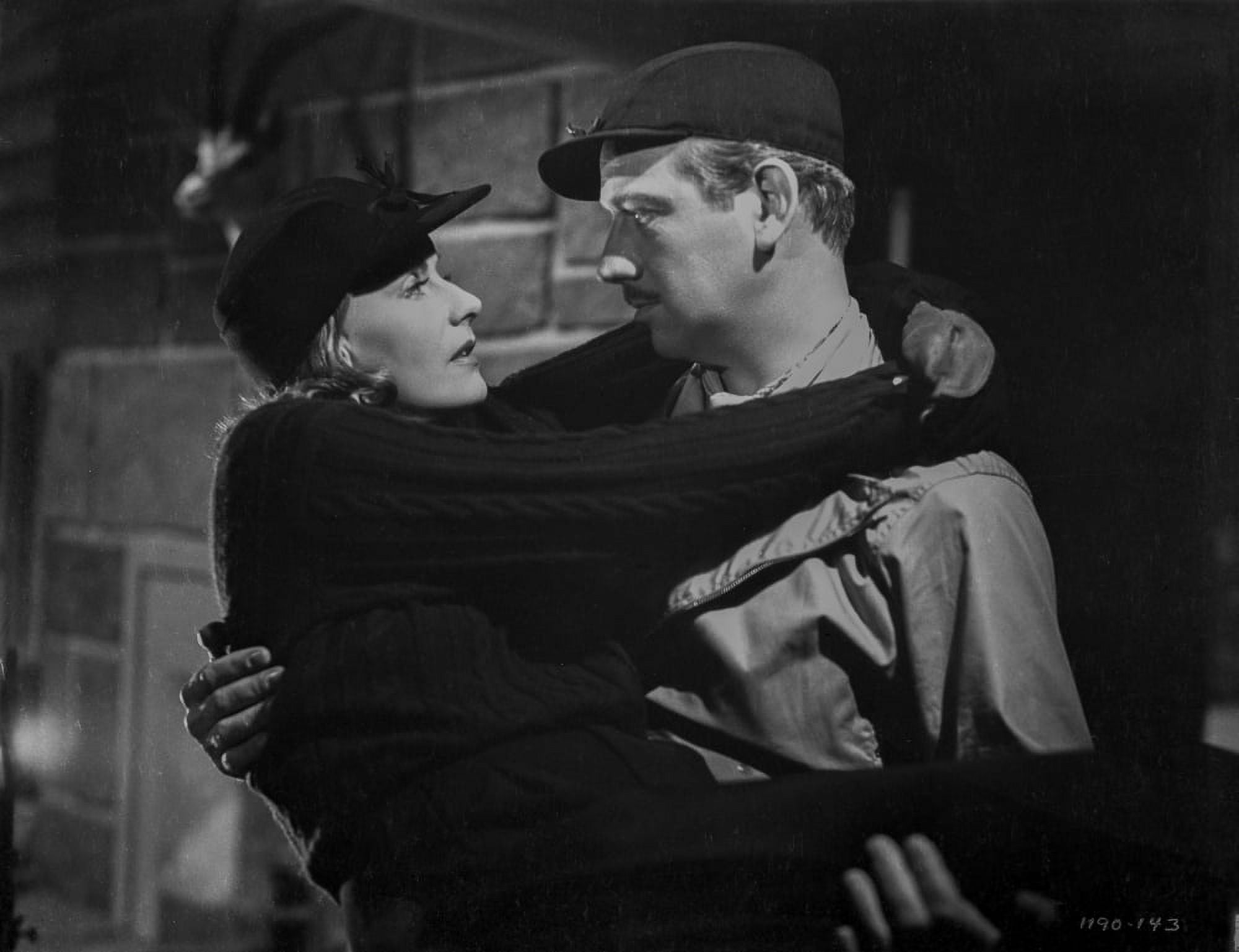 Greta Garbo Embracing a Man Photo Print (8 x 10) - Walmart.com