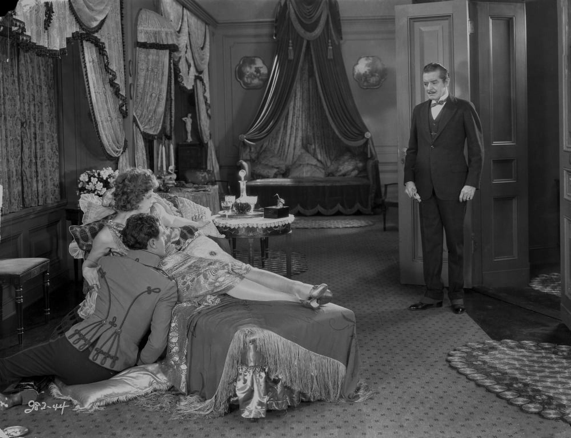 Greta Garbo with a Man Hiding Scene Photo Print (8 x 10) - Walmart.com