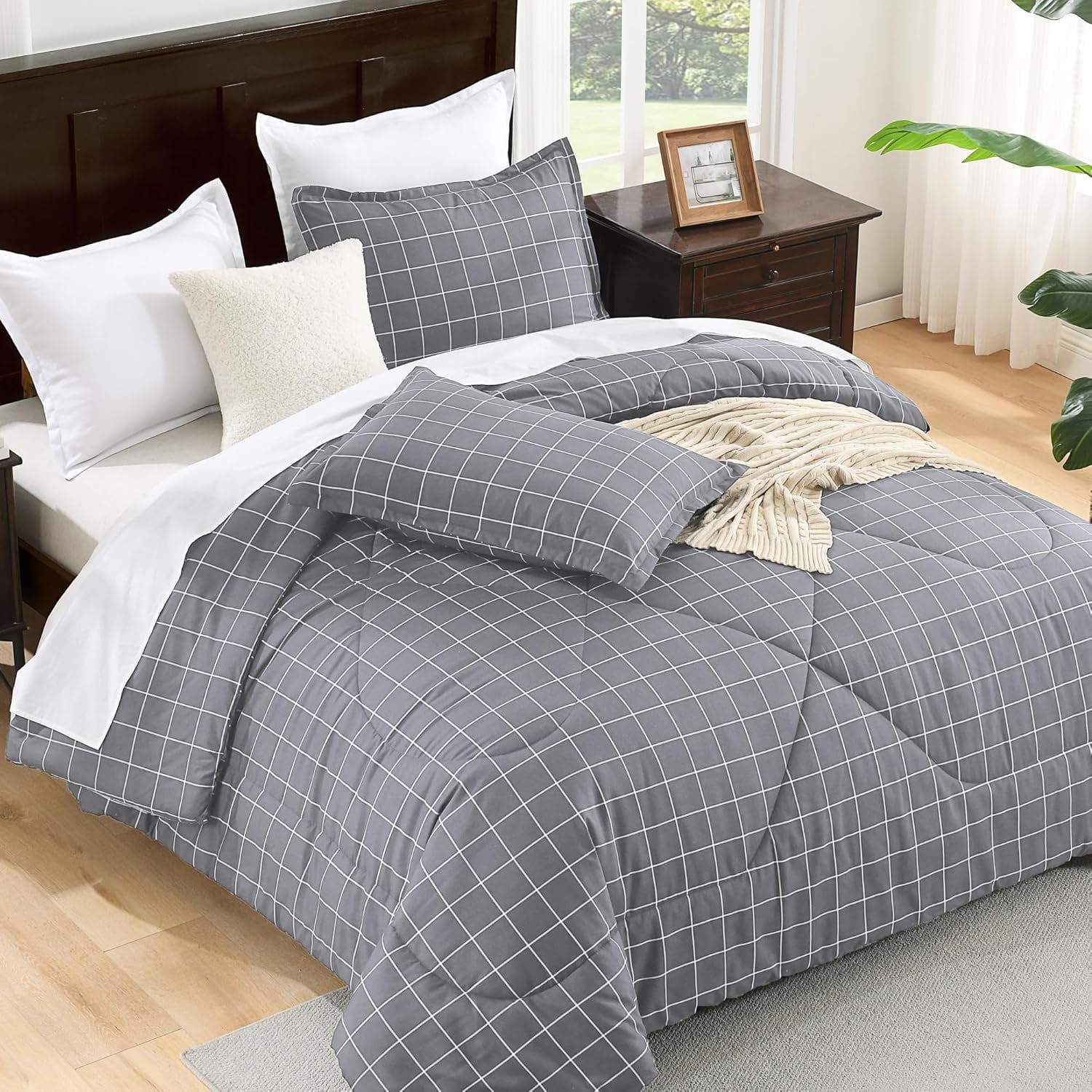 Grey Grid Comforter Set King Size (104x90 inch), 3 Pieces (1 Grey ...
