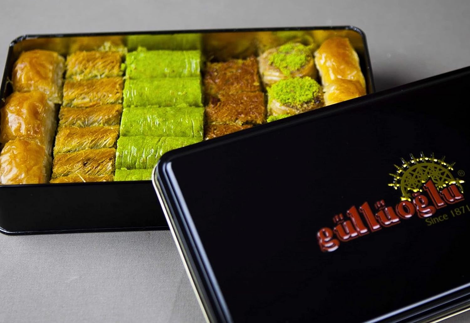 Gulluoglu Assorted Turkish Baklava 25 pieces (1.76lb - 800gr), tin box ...
