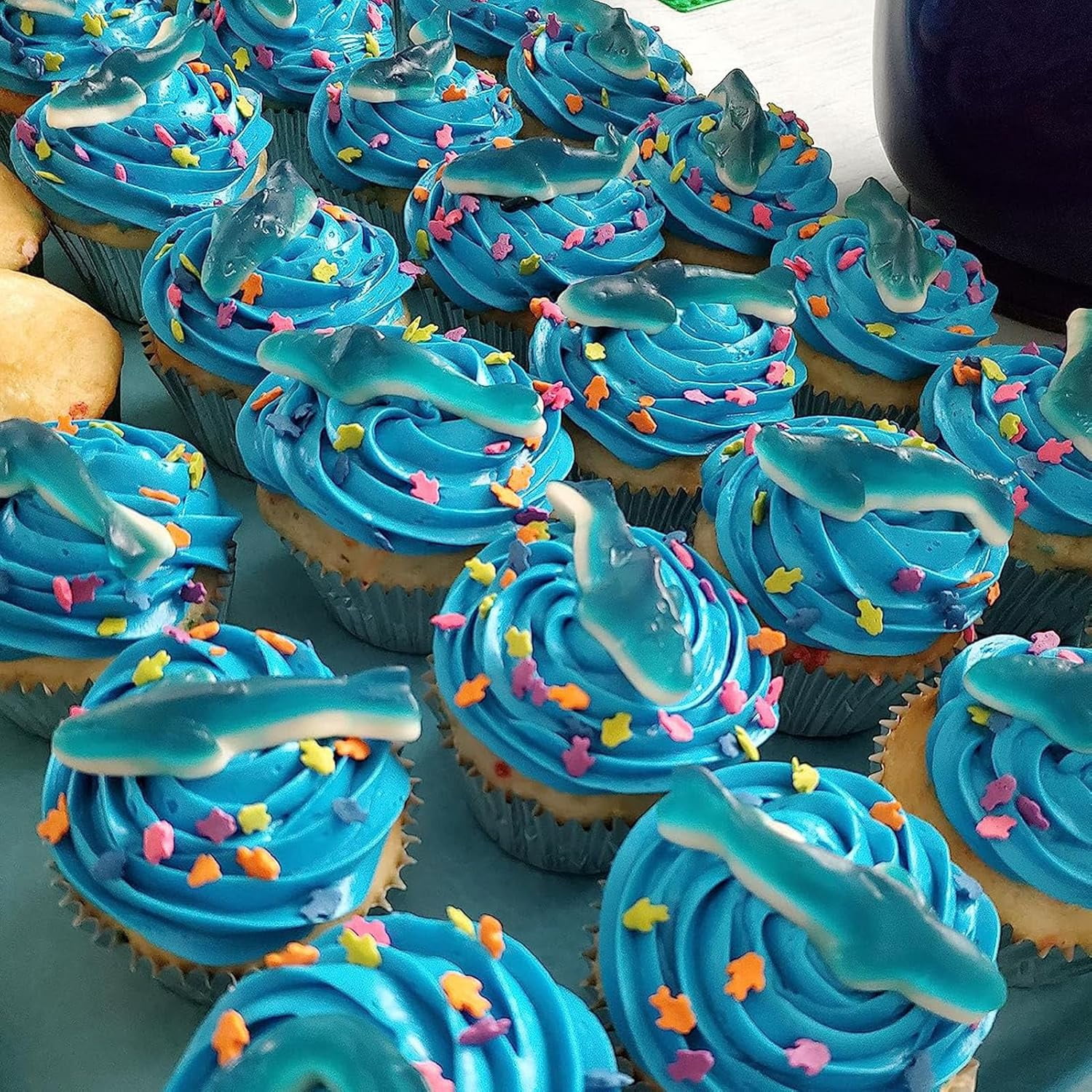 Gummy Sharks Molds Silicone, 4 Pack 30 Cavity Mini Sharks Candy Molds ...