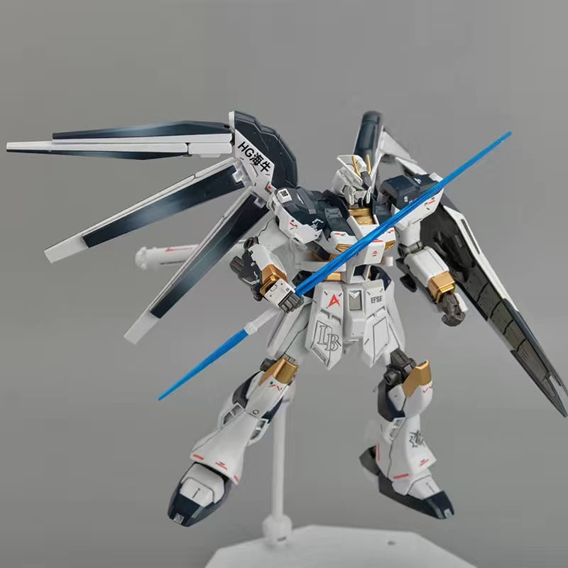 Gundam figure model Xingfengshe HG manatee Gundam assembled toy desktop ...