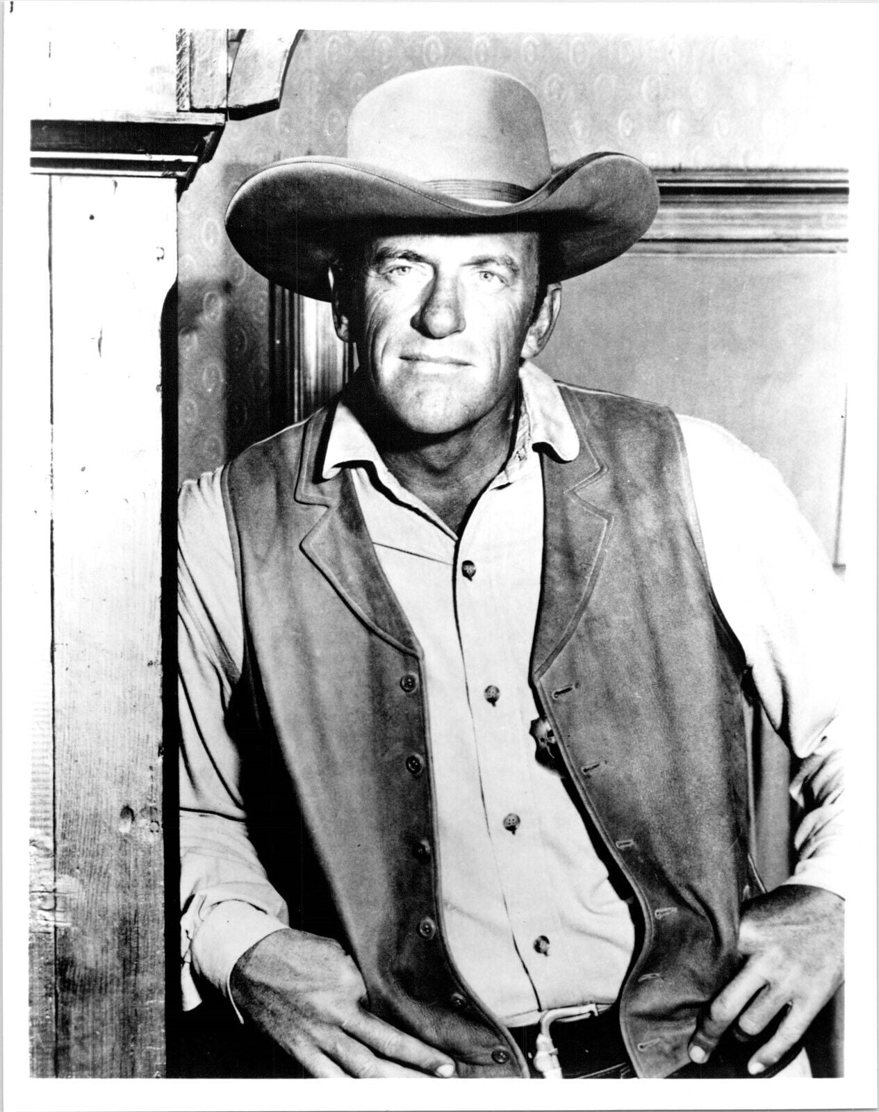 Gunsmoke 5x7 photo Marshall Matt Dillon hands in waistcoat pocket ...