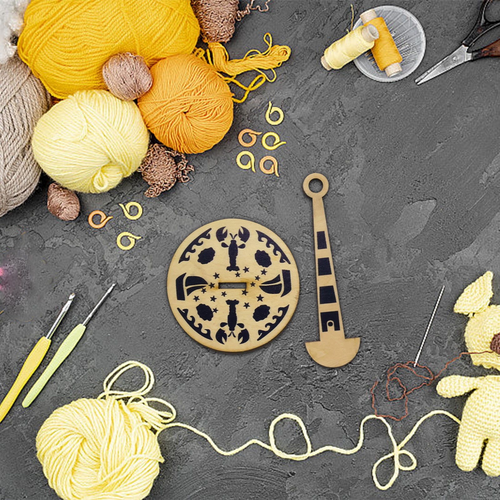 Guozer Wrist Yarn Holder for Crocheting, Portable Yarn Holder for ...