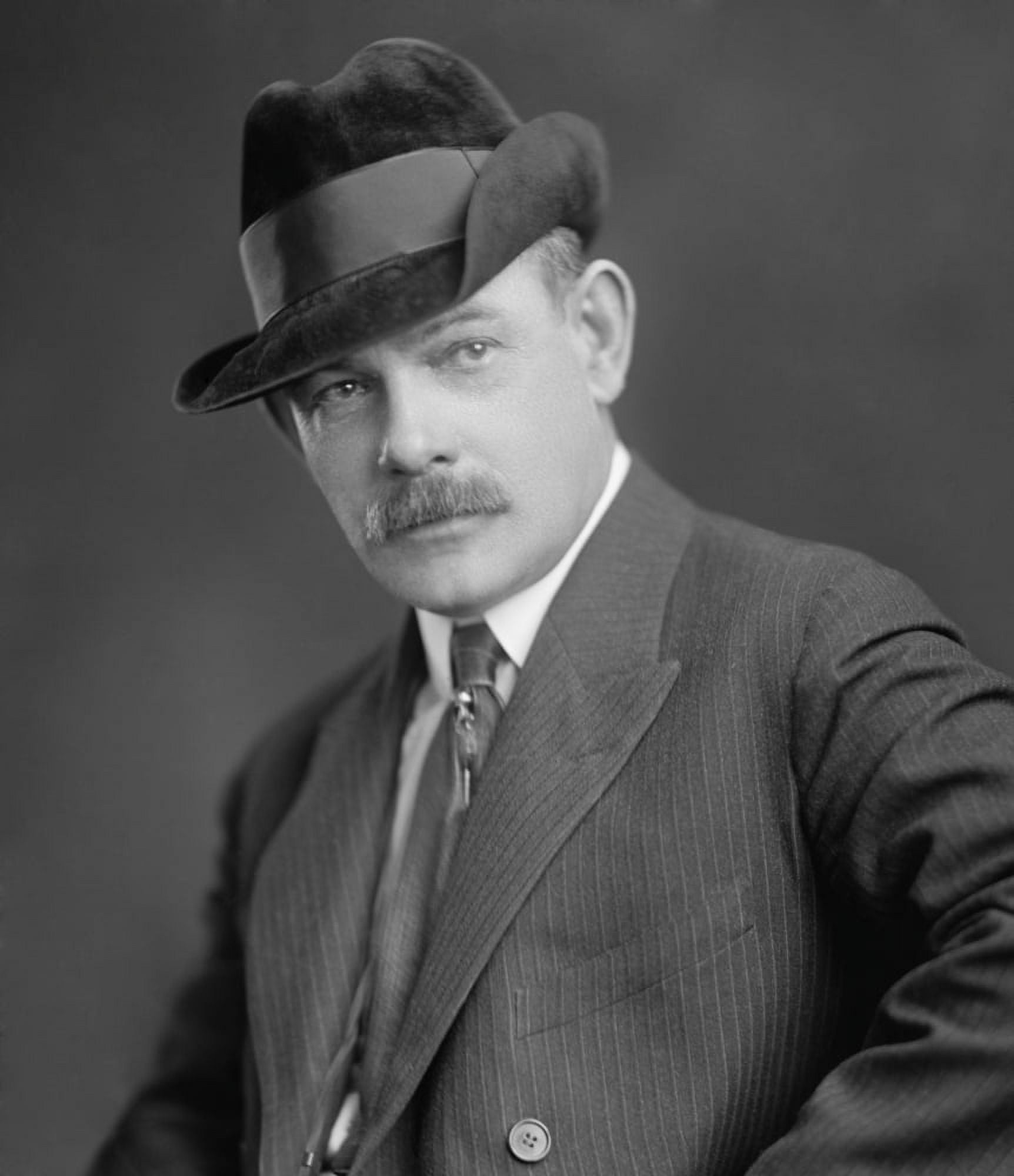 Gutzon Borglum History (24 x 36) - Walmart.com