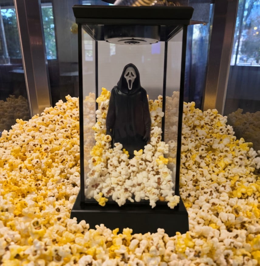 Guvpev Scream 7 Ghostface Display Case Popcorn Bucket with LED - 2026 ...