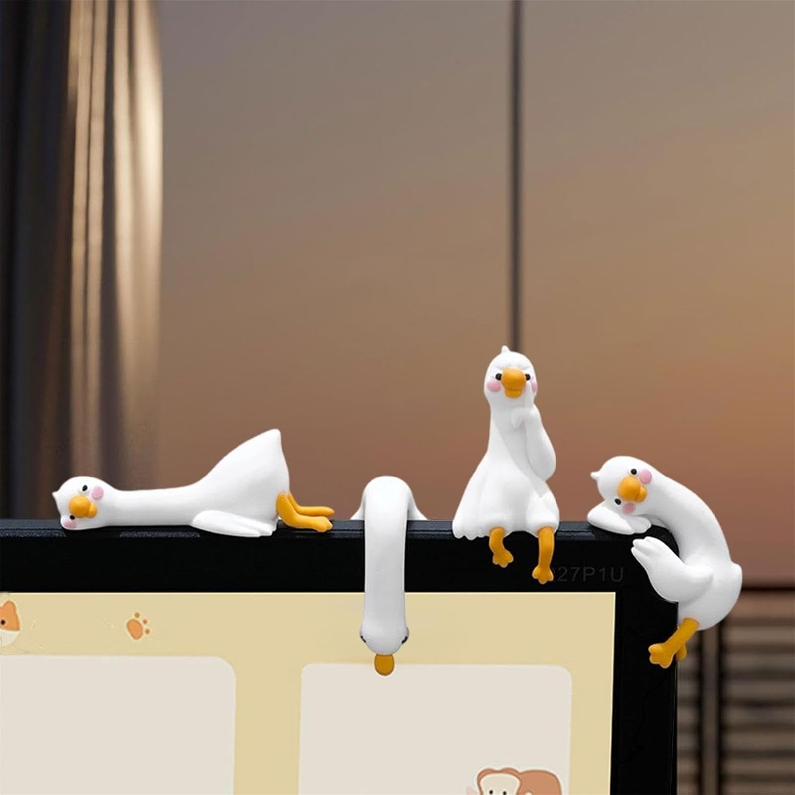 GvuoFny Lazy Duck Computer Decoration, Cute Tiny Duck Figurines for ...