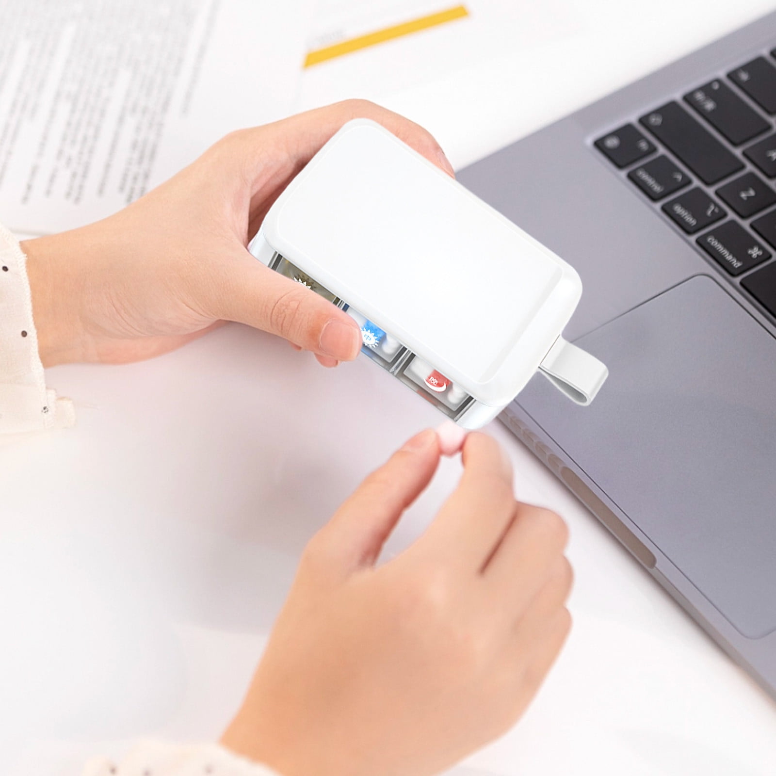 Gyedtr Storage Box Portable Box 3 Compartments Drug Storage Box Plastic ...