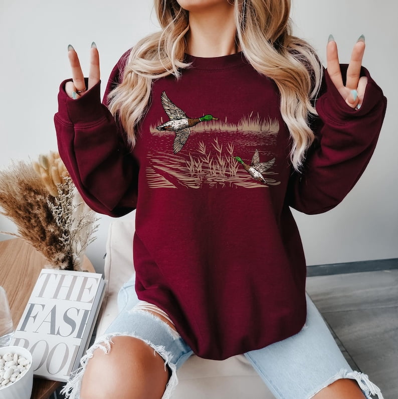 HA Sweatshirts Rustic Wildlife Duck Graphic Scenic Lake Illustration ...
