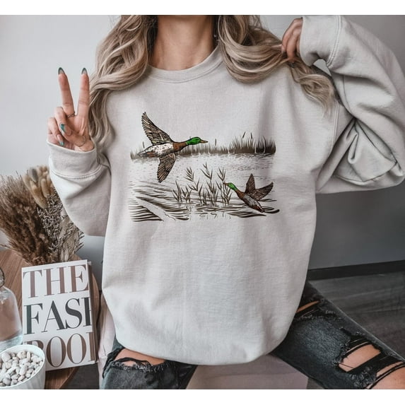 HA Sweatshirts Vintage Wildlife Duck Scene Graphic Nature Inspired ...