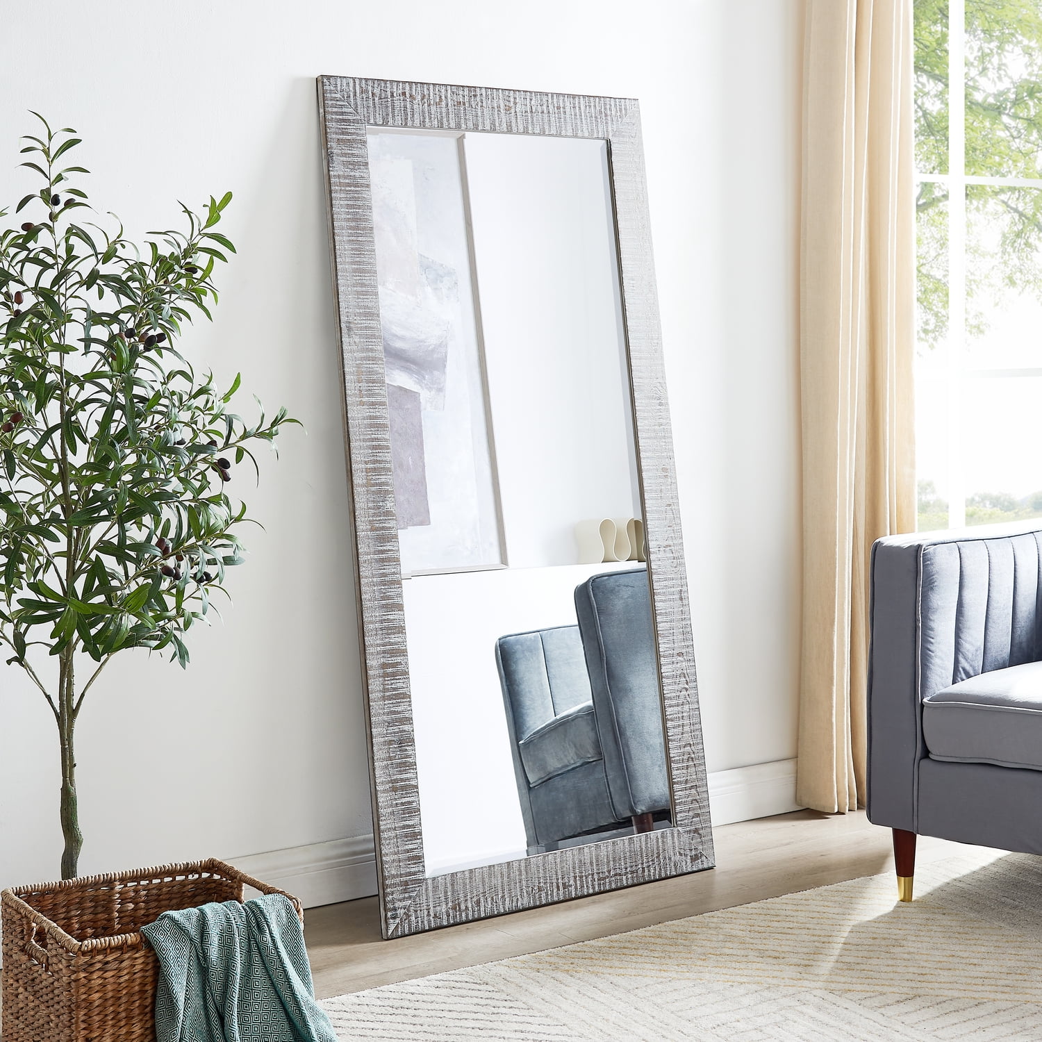 HD Christmas Trees - Vancouver Pre-Lit Artificial Spruce Christmas Tree ...