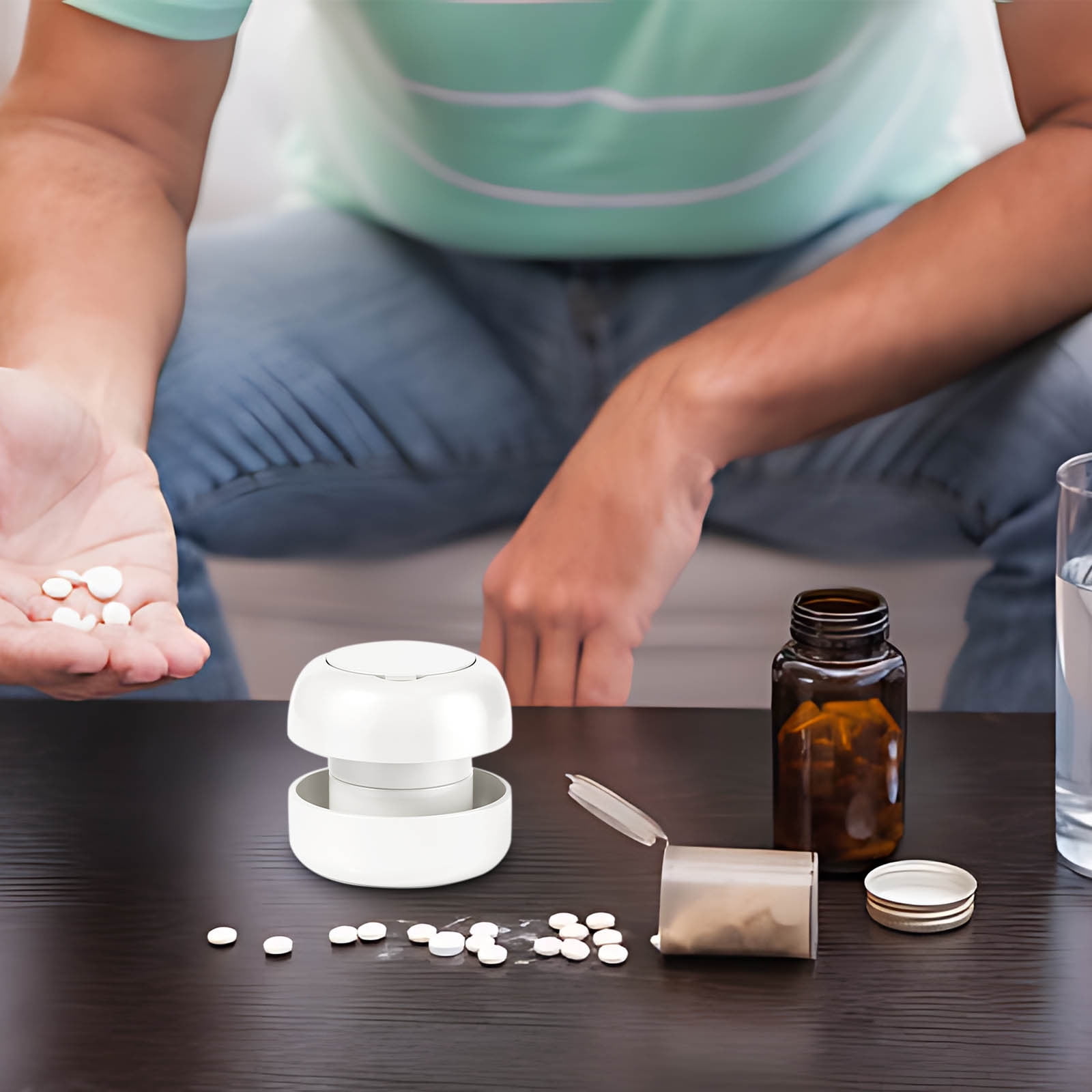 HDWUEN Portable Tablet Crusher and Grinder,Easy to Crush Medication ...