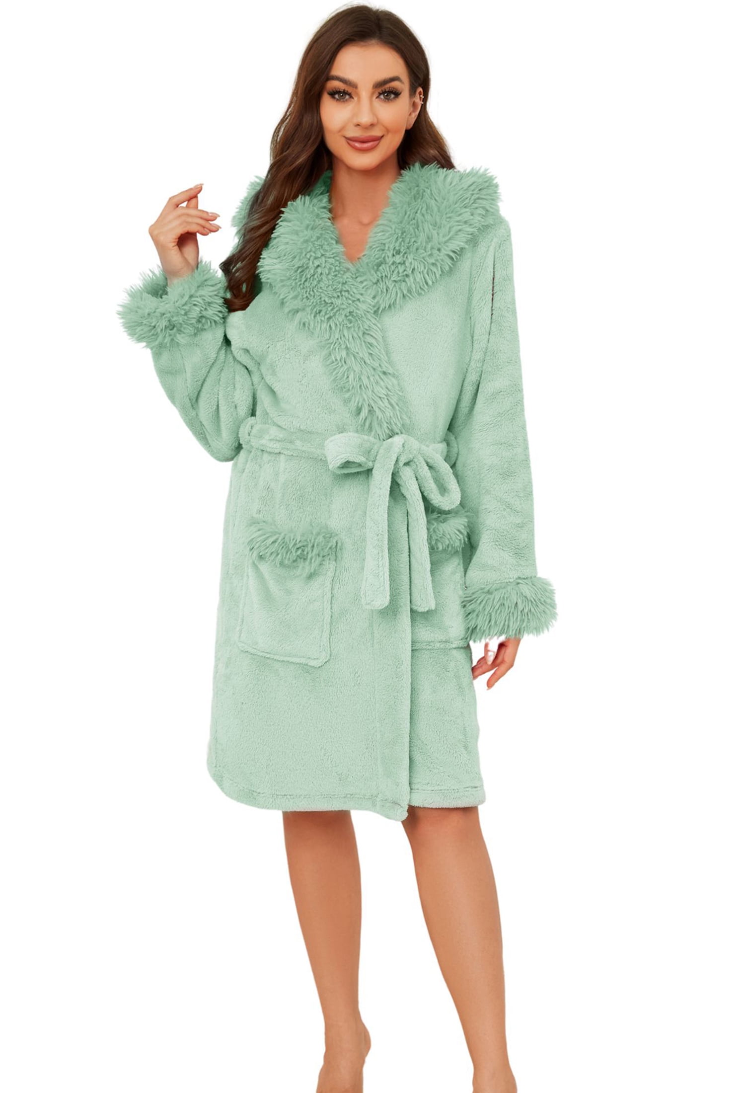 HEARTNICE Women Plush Short Robe, Hooded Fleece Bathrobe Fluffy Warm ...