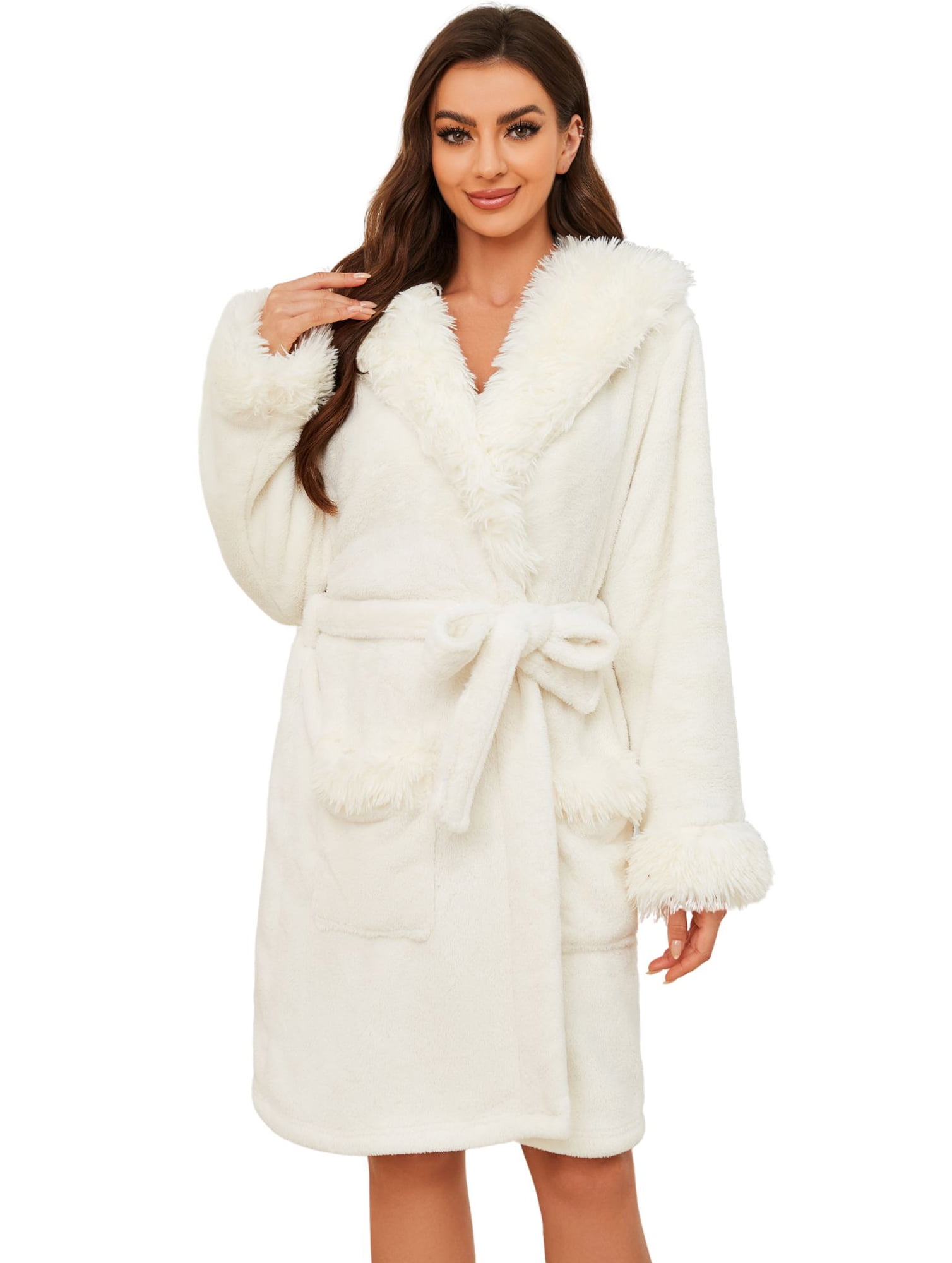 HEARTNICE Women Plush Short Robe, Hooded Fleece Bathrobe Fluffy Warm ...